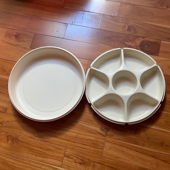 Tupperware | Kitchen | Vintage Tupperware Vegetable Fruit And Dip Tray ...